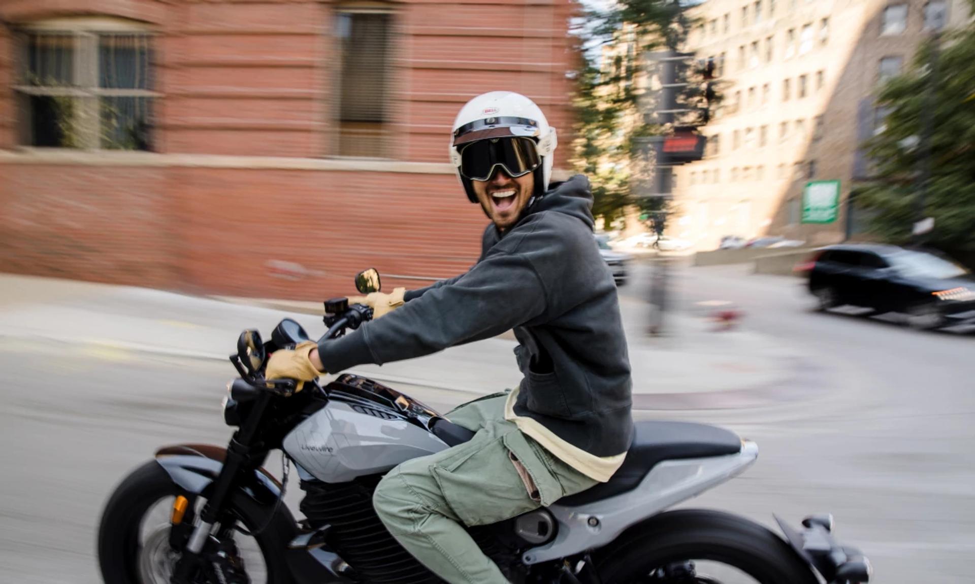 S2 Del Mar electric motorcycle | LiveWire United Kingdom