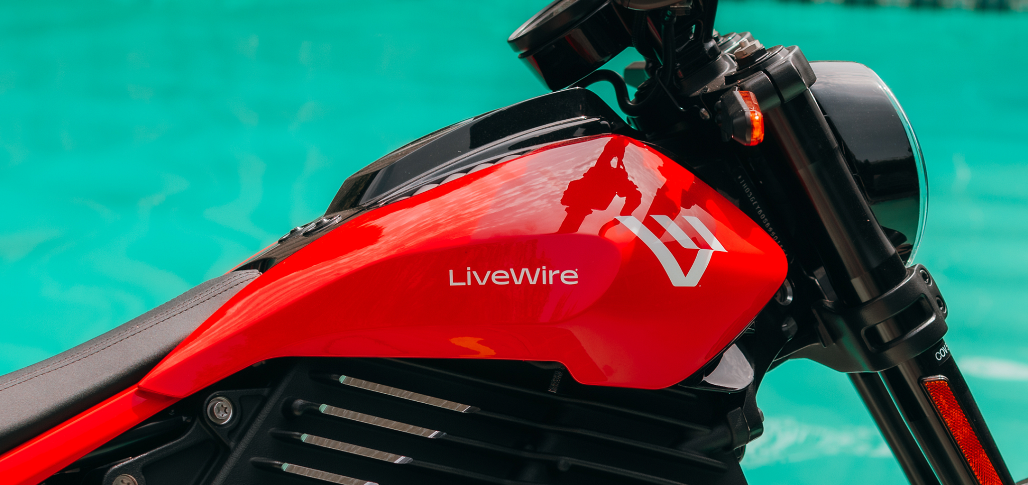 RED HOT ELECTRIC SUMMER | LiveWire